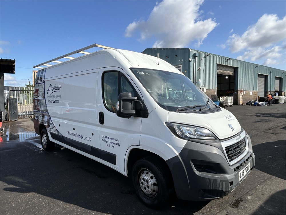 Redcorn Salvage Auctions - 2017 PEUGEOT BOXER 335 PRO L3H2 LWB BLUEHDI