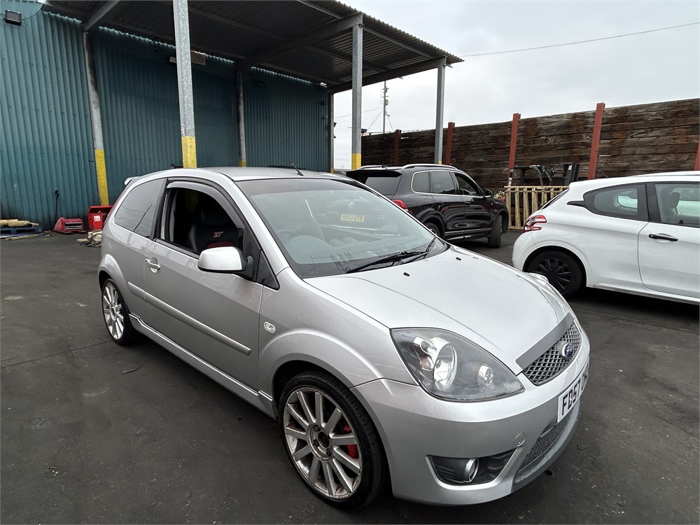 Redcorn Salvage Auctions - 2007 FORD FIESTA ST150 SILVER