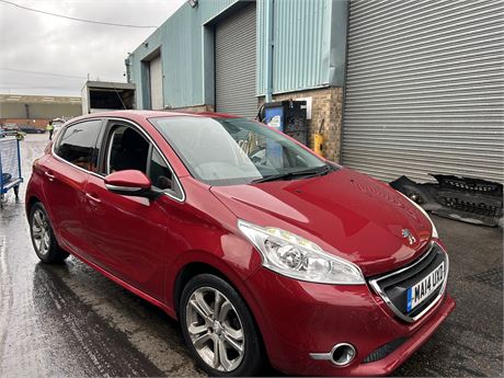 Redcorn Salvage Auctions - 2014 PEUGEOT 208 ALLURE PURETECH VTI 82 RED
